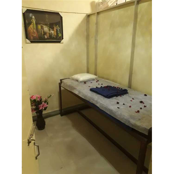 Silver Spa And Massage In Varachha Road Surat | Body Massage Centre ...